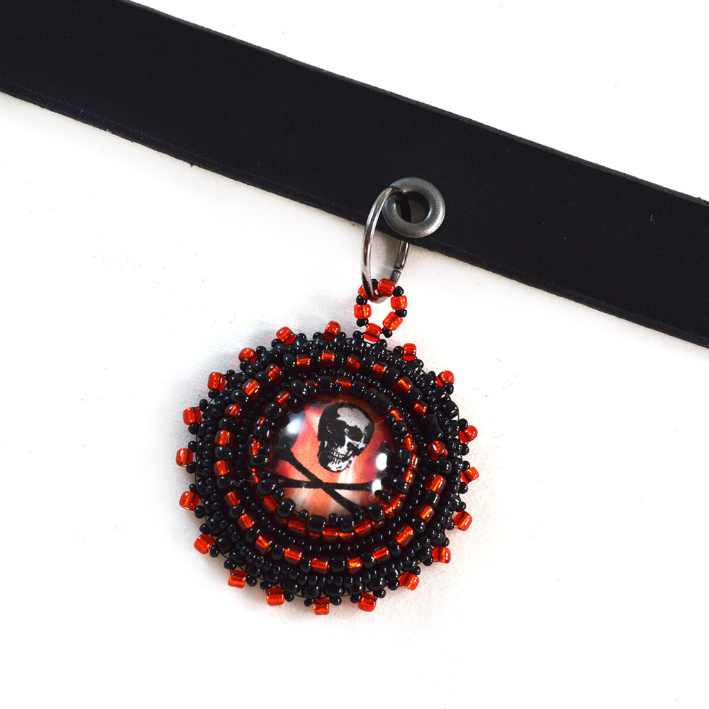 Spiked Choker Collar – Rock-concert-ready jewelry – Twisted Pixies