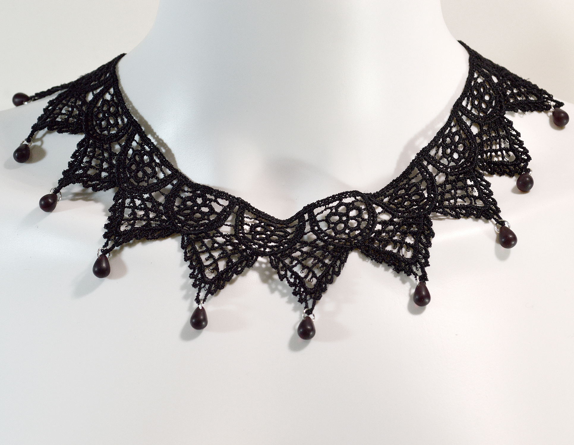 Black Lace Collar Necklace - Twisted Pixies