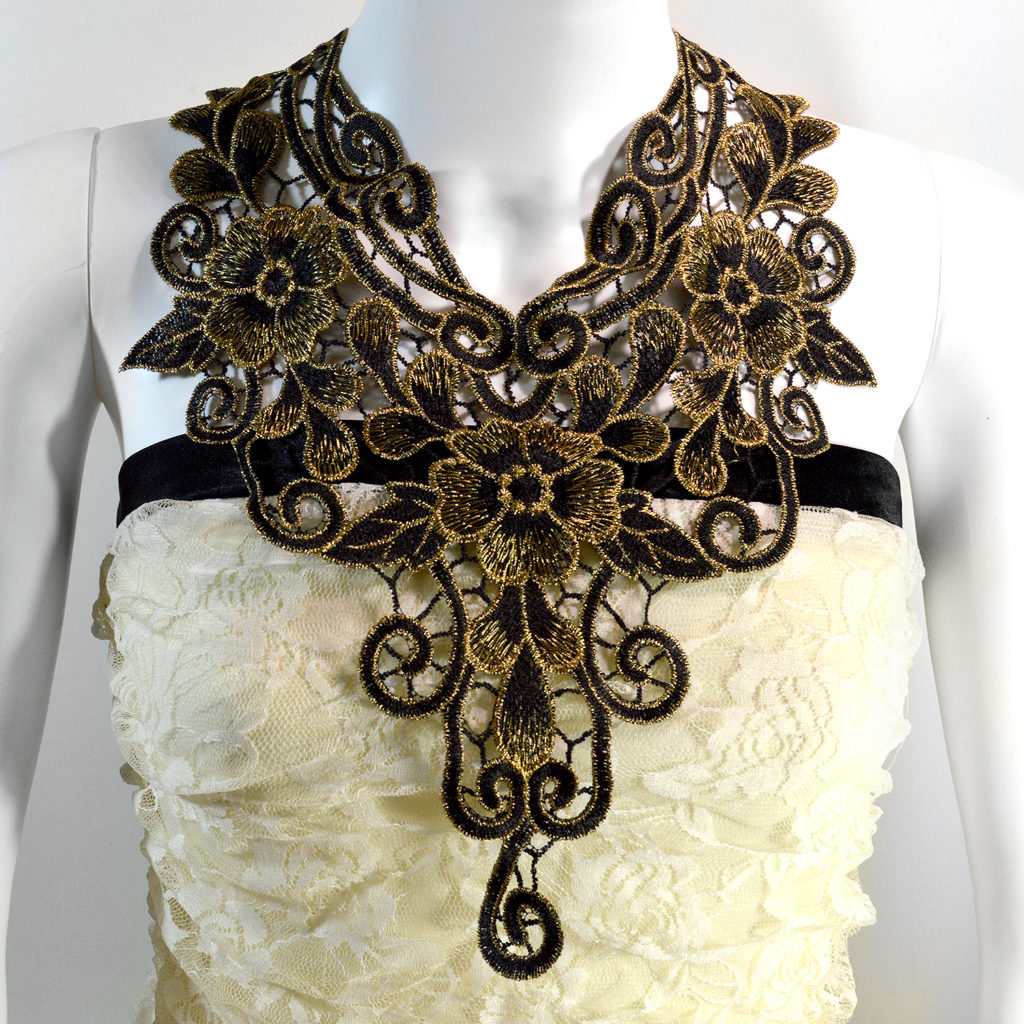 Regal Lace Necklace – Statement piece in black and gold - Twisted Pixies