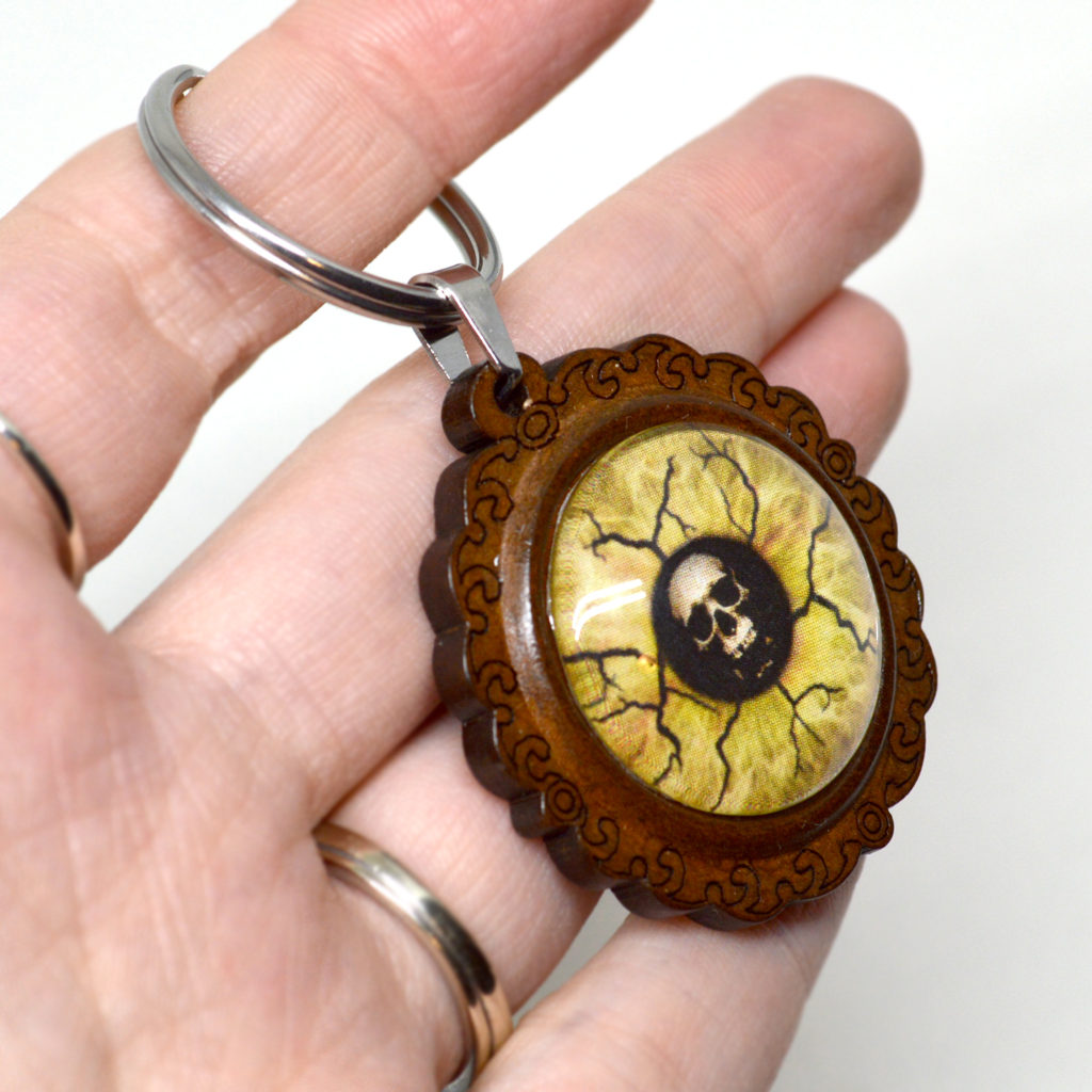 Eye of Death Skull Keychain - Twisted Pixies